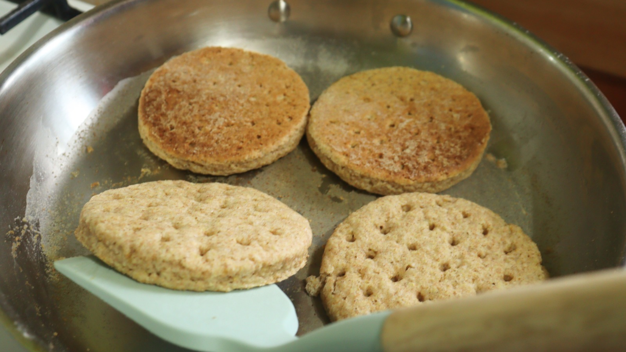 Whole Wheat Digestive Biscuits | Easy No-Oven Recipe