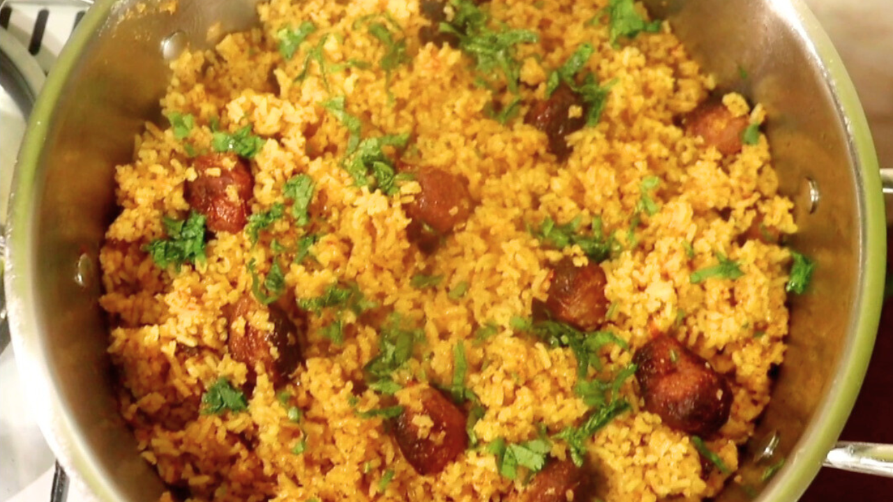 Easy Pilau With Sausage | Kenyan Pilau Recipe